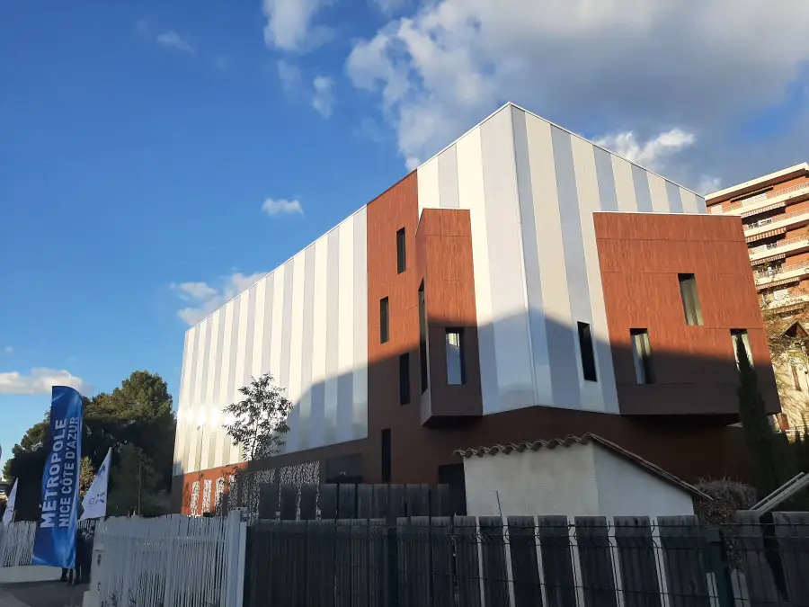 Réseau de chaleur et de froid géothermal pour le futur quartier de Nice ...