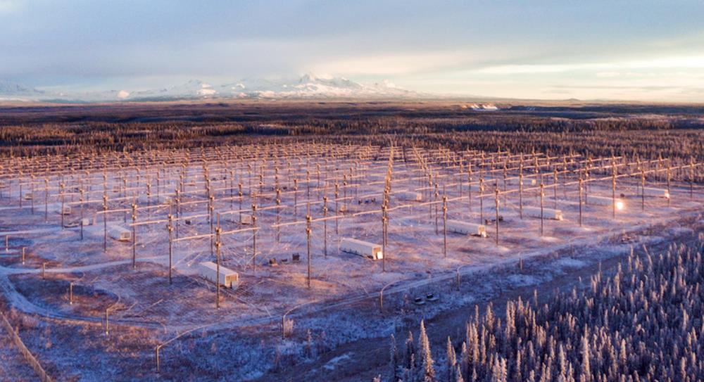 HAARP en action : 180 antennes pour illuminer le ciel de l'Alaska ...